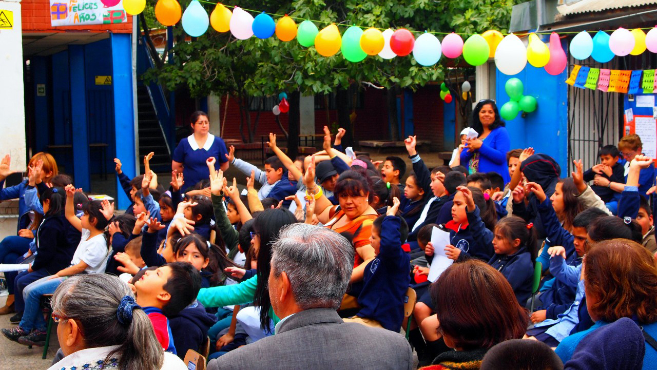 Casa Azul, una escuela básica diferente que lucha por su espacio