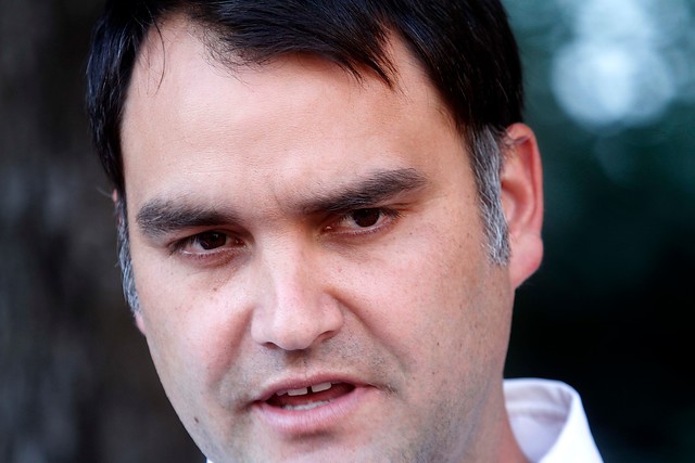 Macaya es ratificado como timonel interino y anuncia que dará ...