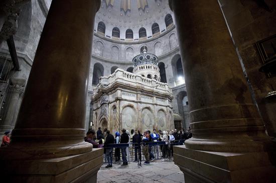 [FOTOS] El Santo Sepulcro de Jesús en Jerusalén queda restaurado