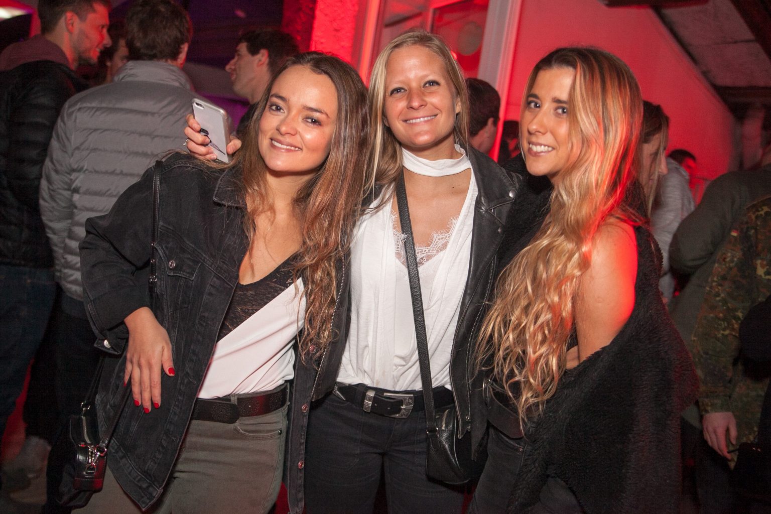 The Club en Club Cantagallo volvió a encender la noche junto a Budweiser