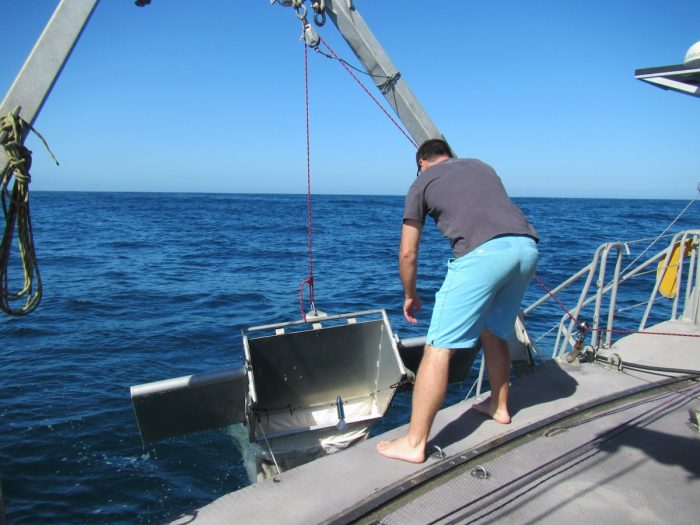 Más de 170 billones de piezas de plástico flotan en los océanos del mundo