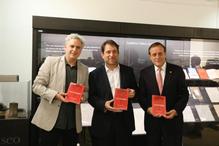 Manuscrito original de “Altazor” llega a la Fundación Vicente Huidobro-UC