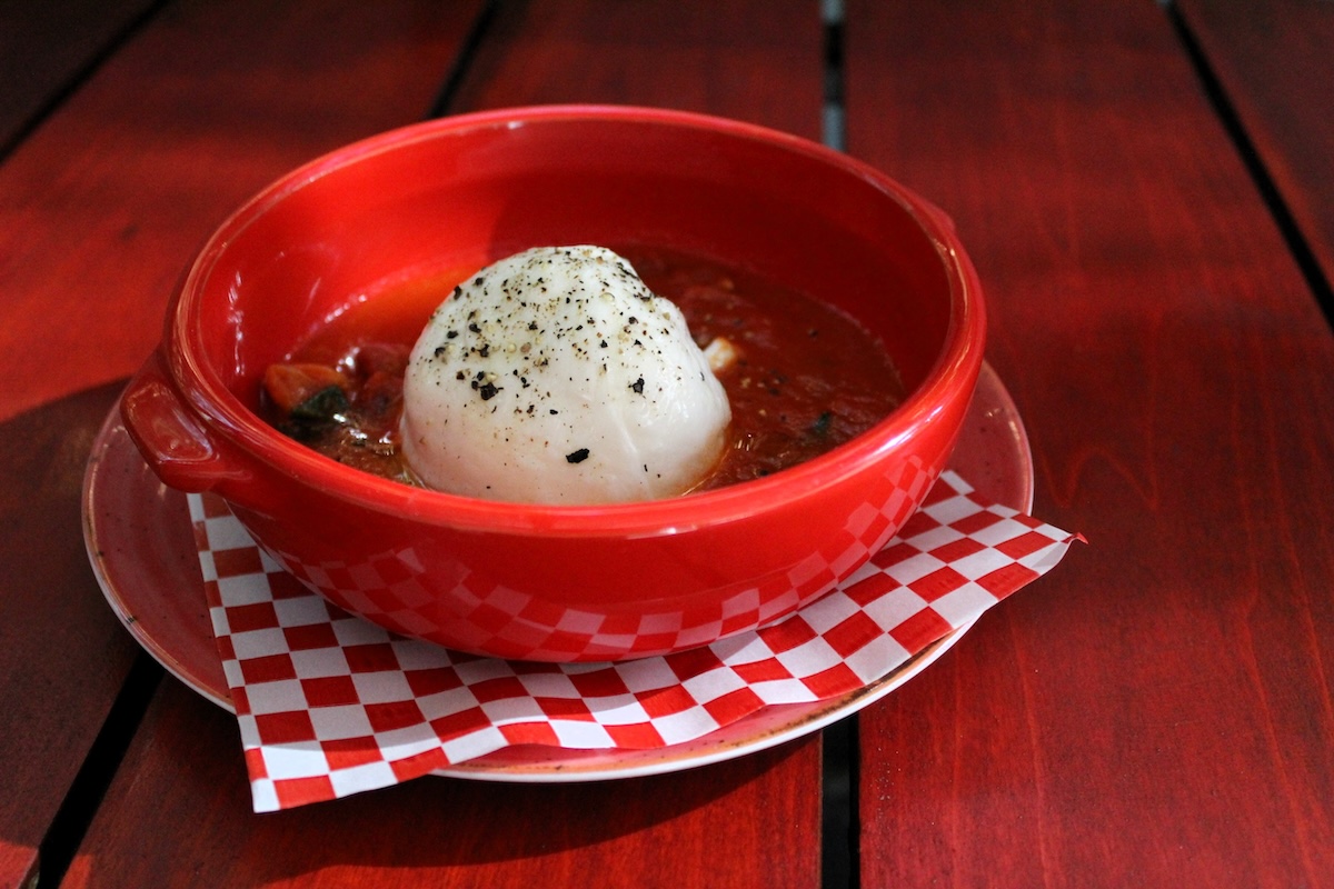 Un imperdible de pizzas y más en Providencia que conquista con los ...