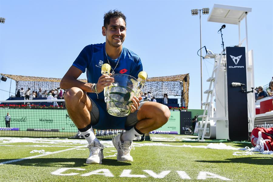 Alejandro Tabilo hace historia y se corona en el ATP de Mallorca